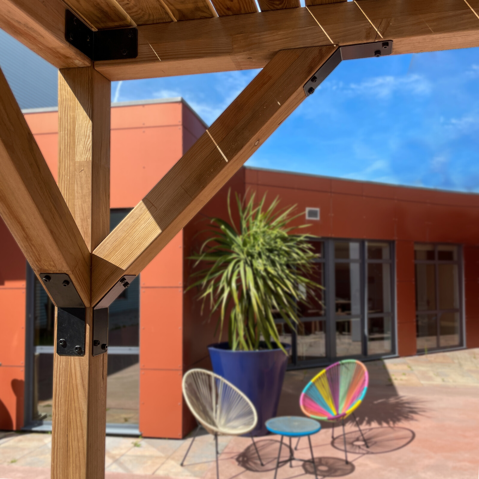 Una hermosa pérgola desde todos los ángulos | Simpson Strong-Tie